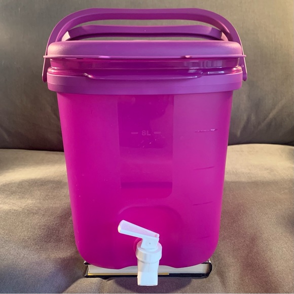 Tupperware | Party Supplies | Tupperware L Water Wonder Dispenser With ...